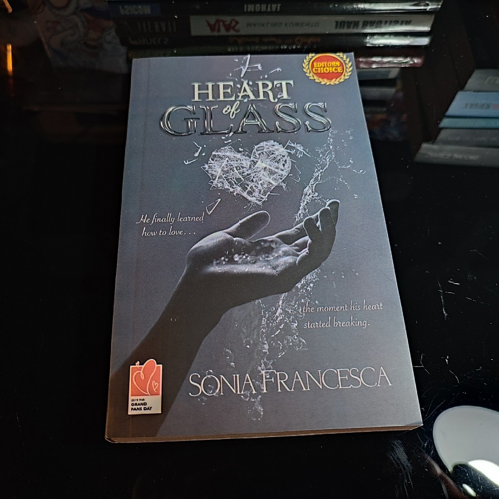 Heart of Glass by Sonia Francesca (Like New) | Shopee Philippines