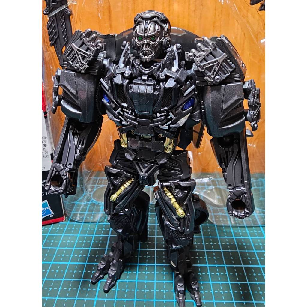 Transformers TF SS-11 Lockdown Lock Down Studio Series 11 Dark of the ...