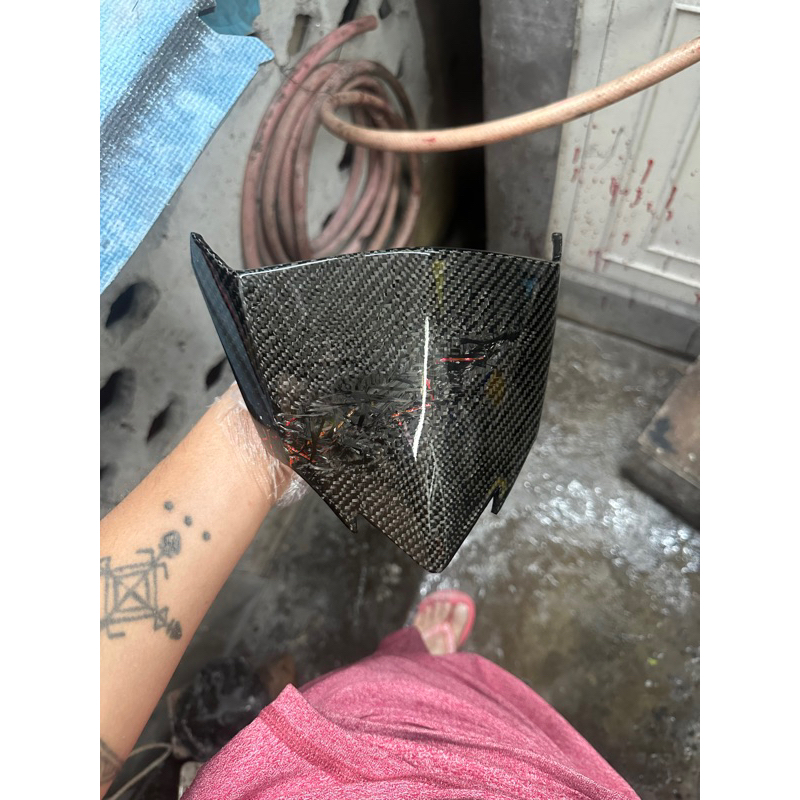 Orig Carbon Visor & compartment cover / tail light cover raider 150 fi ...