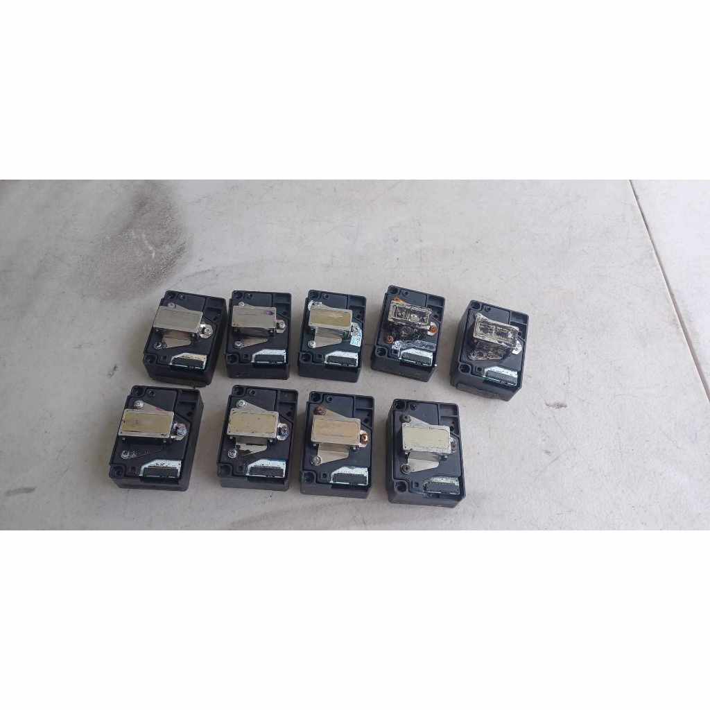 Faulty Clogged Epson L1300 L1800 L805 Printer Head. Defective. Used ...