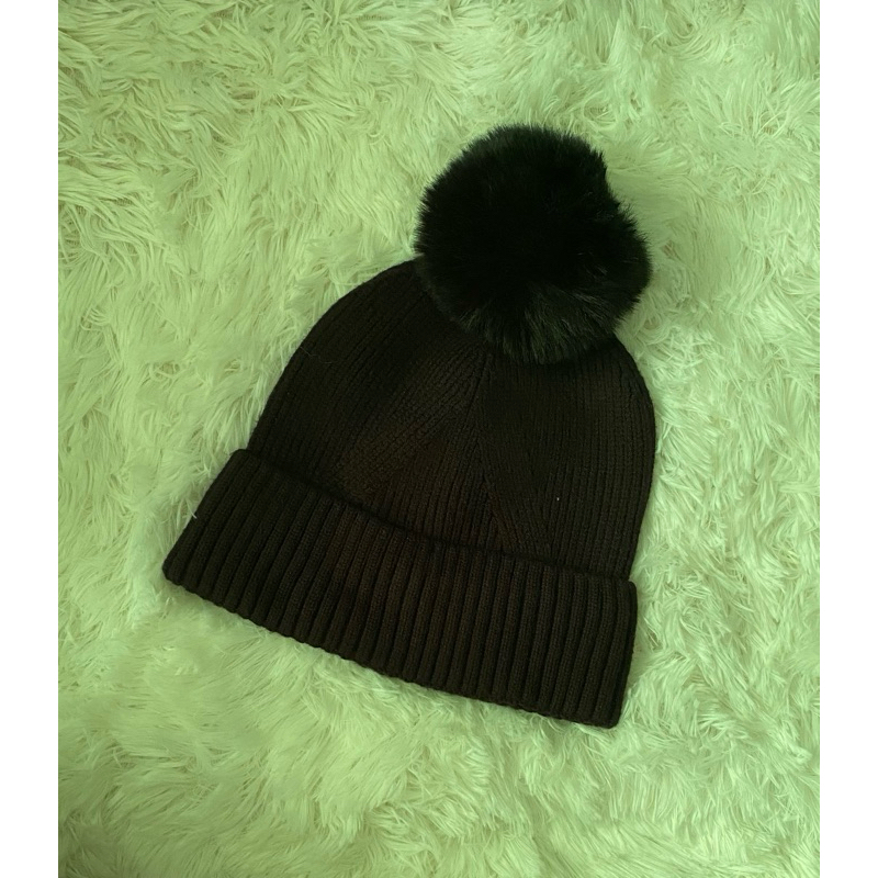 Never been used - Black beannie hat (Perfecf for winter/ travel/ baguio ...