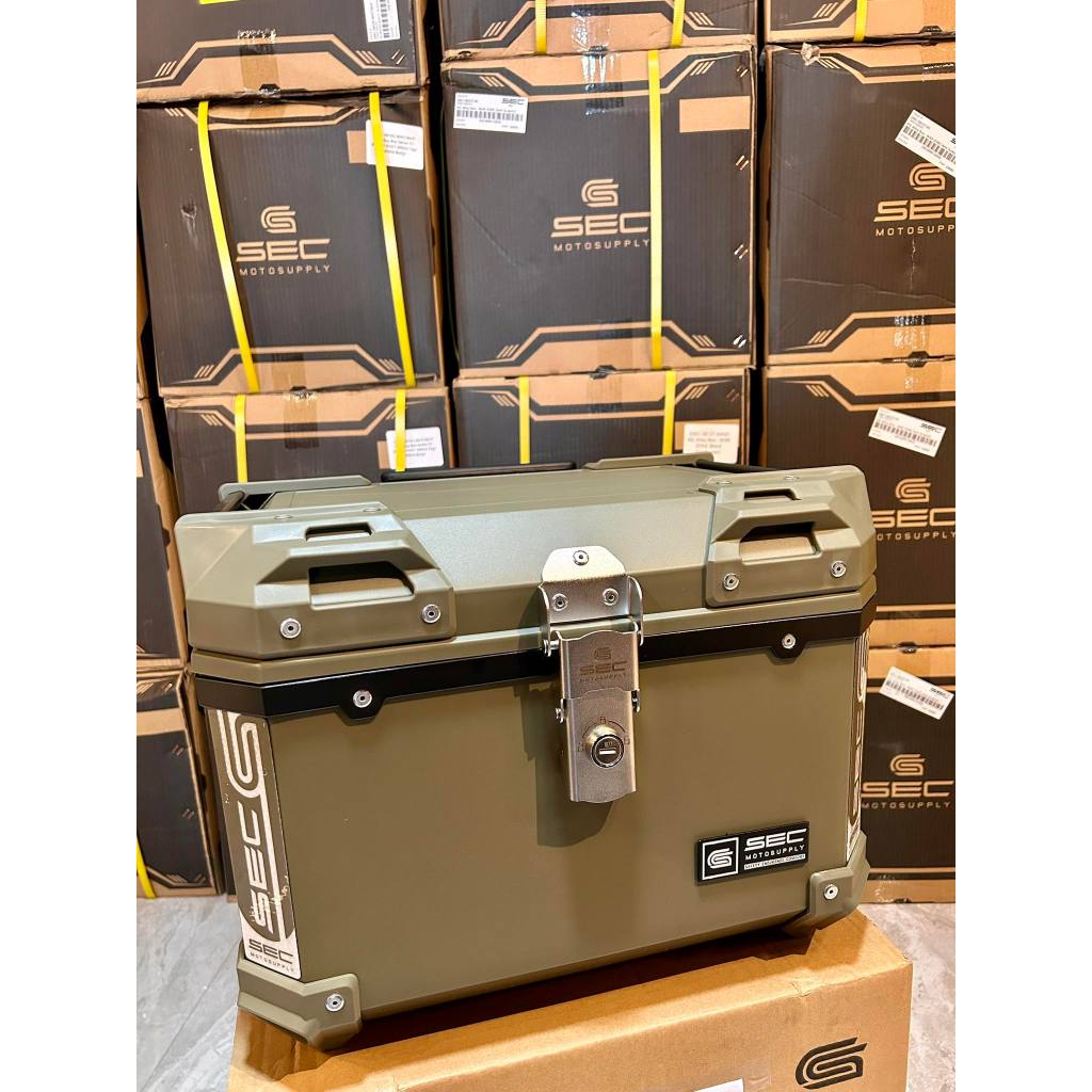 SEC 45L HEXALITE HARD PLASTIC TOPBOX w/ new design Leather lining and ...