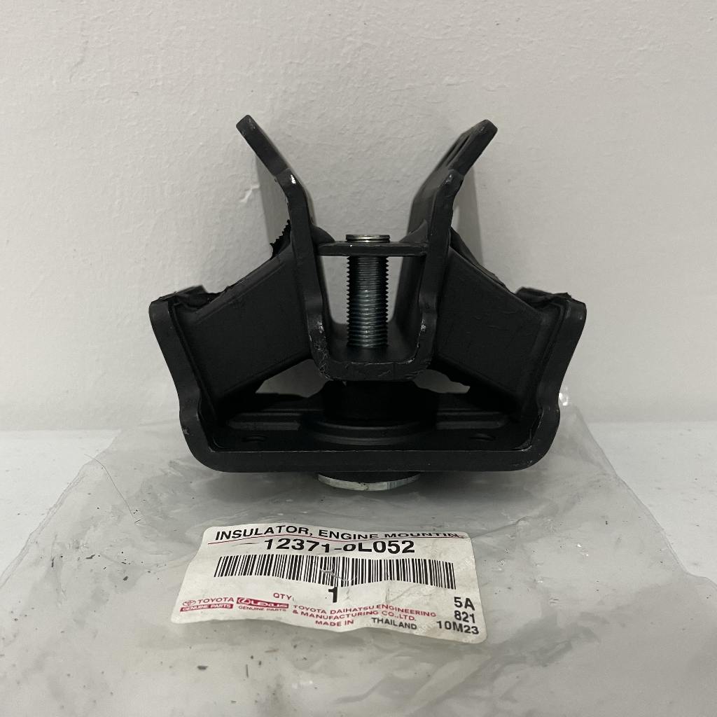 Toyota Fortuner/Innova/Hilux Rear Engine Support 2004-2015 Automatic ...