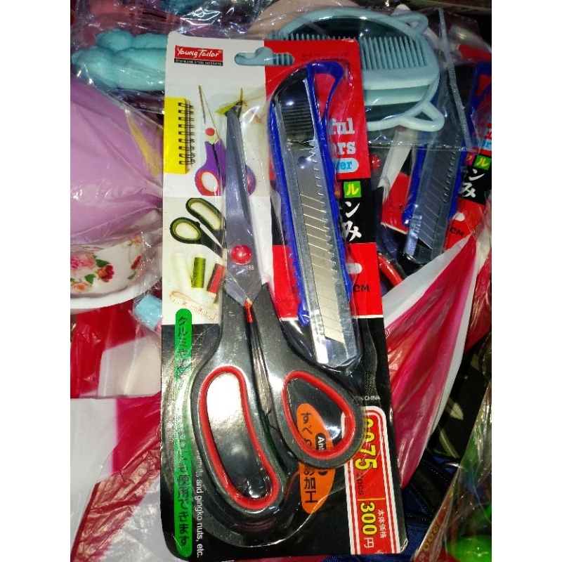 2 in 1 Cutter & Scissors | Shopee Philippines