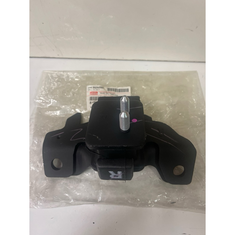 Genuine Isuzu Front Engine Support Right Side for Isuzu MUX, DMAX (2014 ...