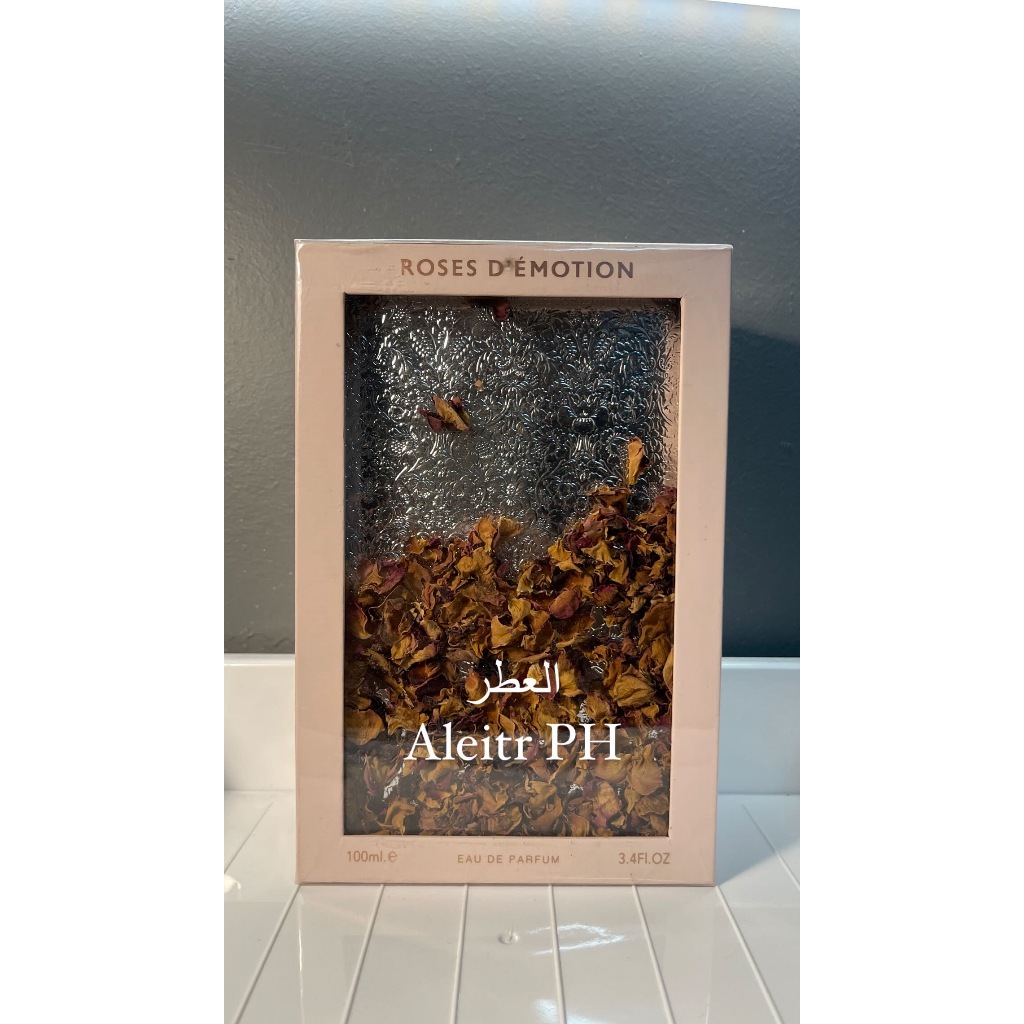 Roses D'Emotion FA Paris ( Rose of no Man's Land Clone) | Shopee ...