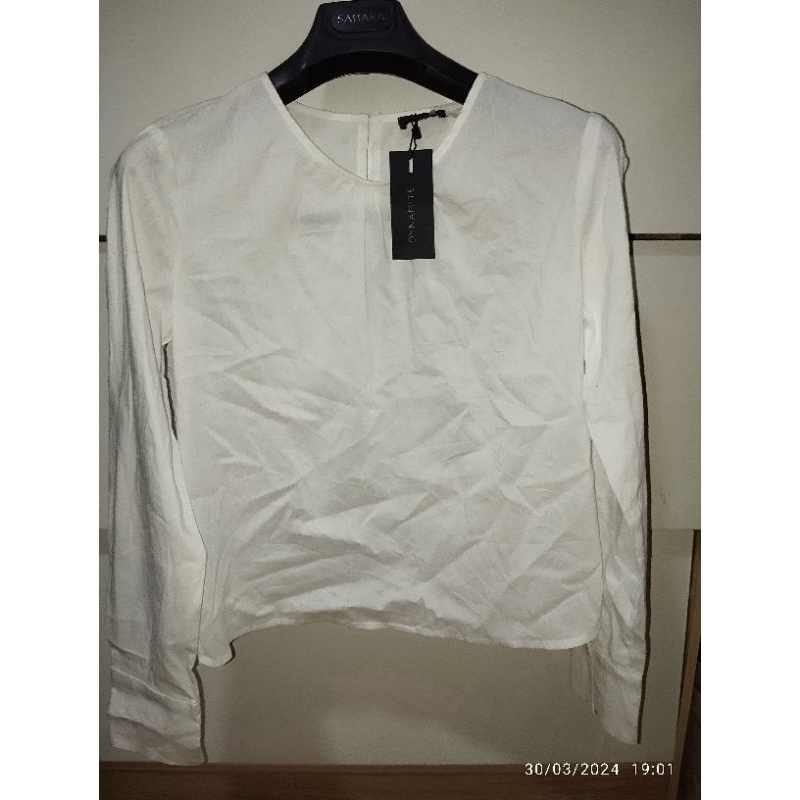 Dynamite brand new white top (S) | Shopee Philippines