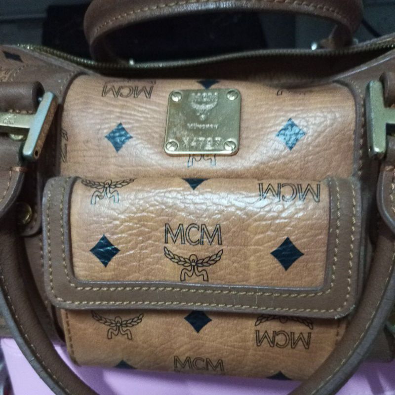 check out for live selling preloved | Shopee Philippines