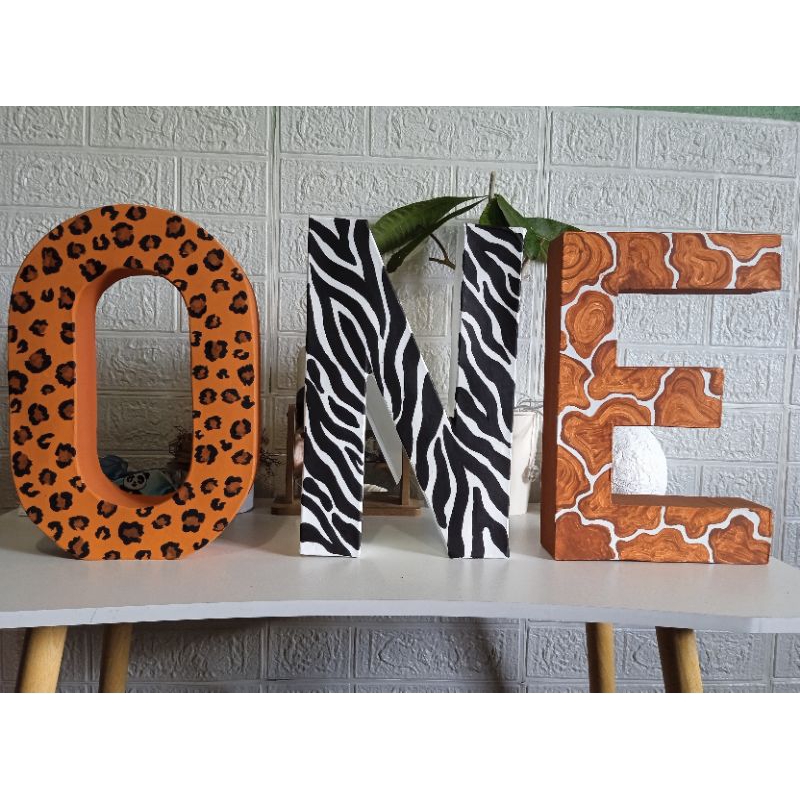 12 inches SAFARI THEME Letter standee Customized | Shopee Philippines