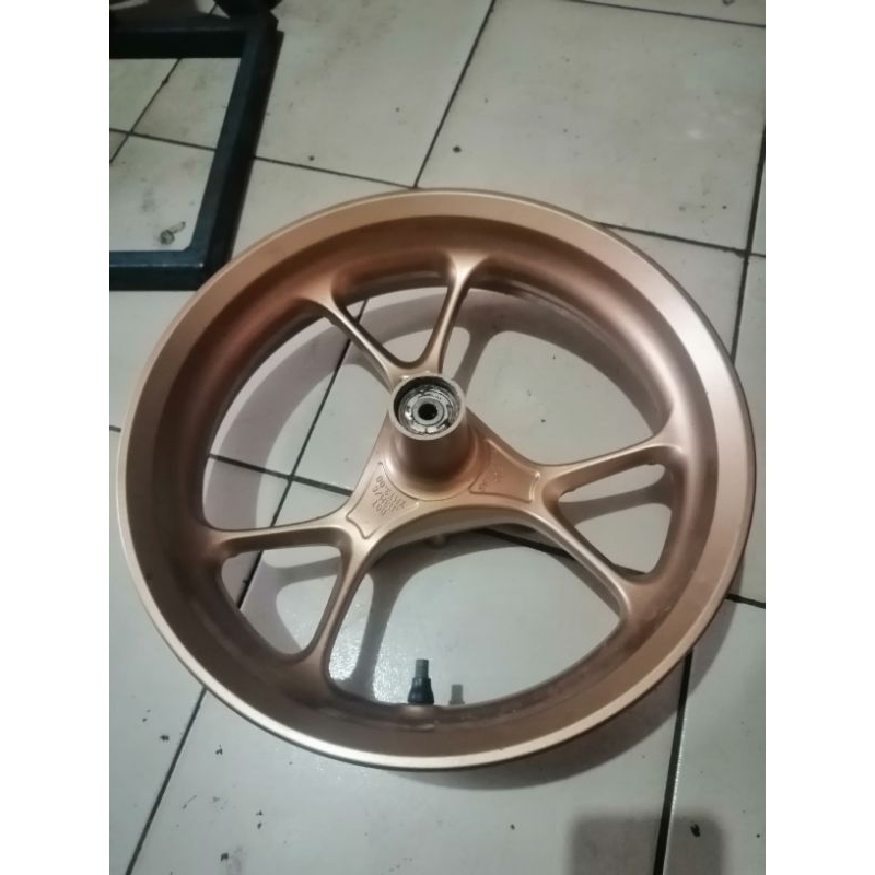Nmax v2 gold front mags, 2ndhand‼️fresh, no bengkong, no gewang ...