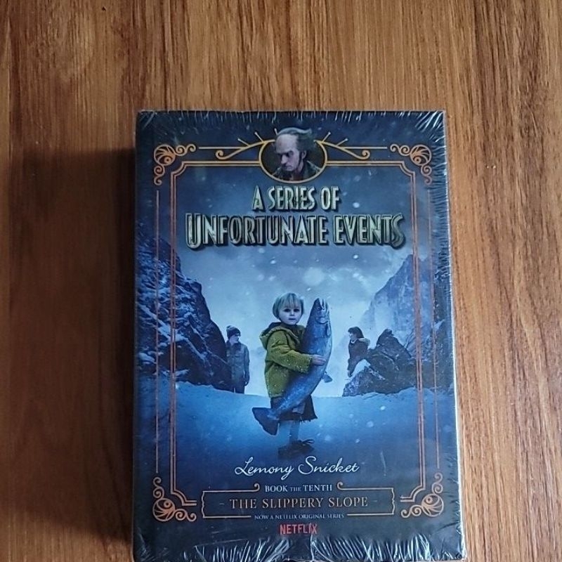 A Series of Unfortunate Events #10: The Slippery Slope by Lemony ...