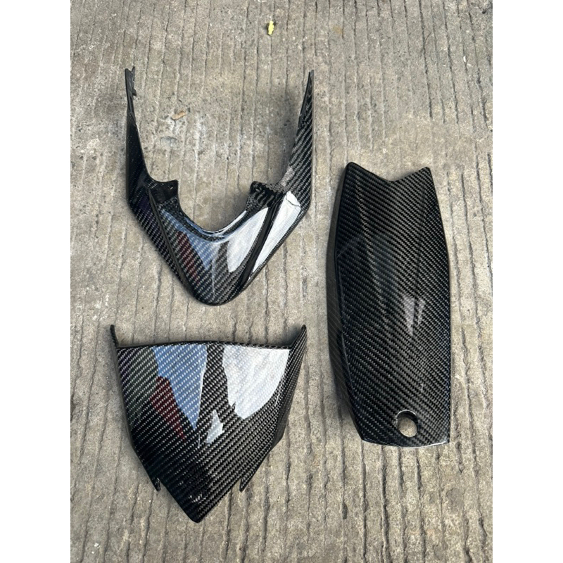 Orig Carbon Visor & compartment cover / tail light cover raider 150 fi ...