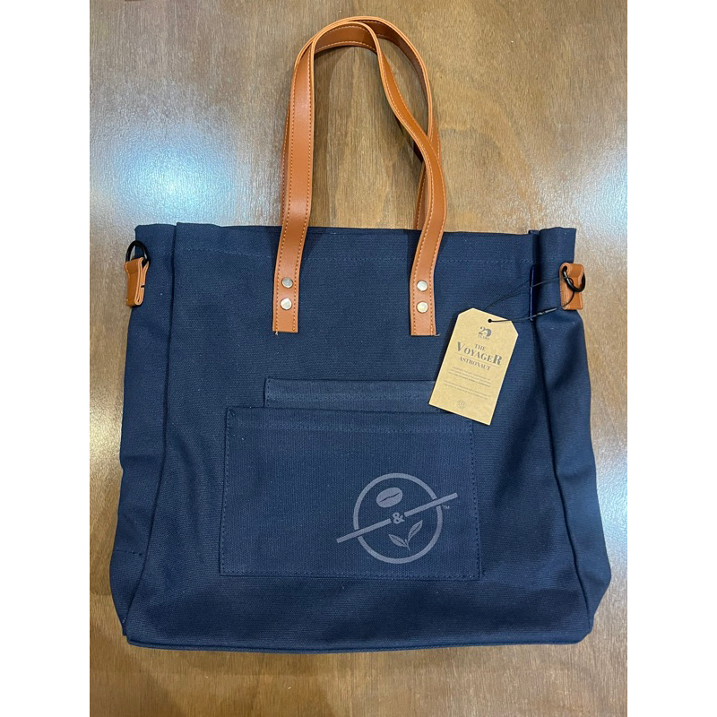 Coffee Bean and Tea Leaf Voyager Bag 2023 (Galaxy Bag, Astronaut Bag ...