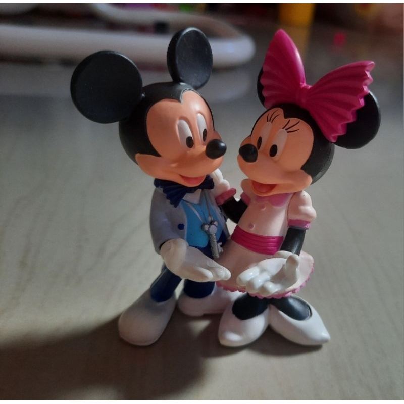 Mickey and Minnie Mouse Figure | Shopee Philippines