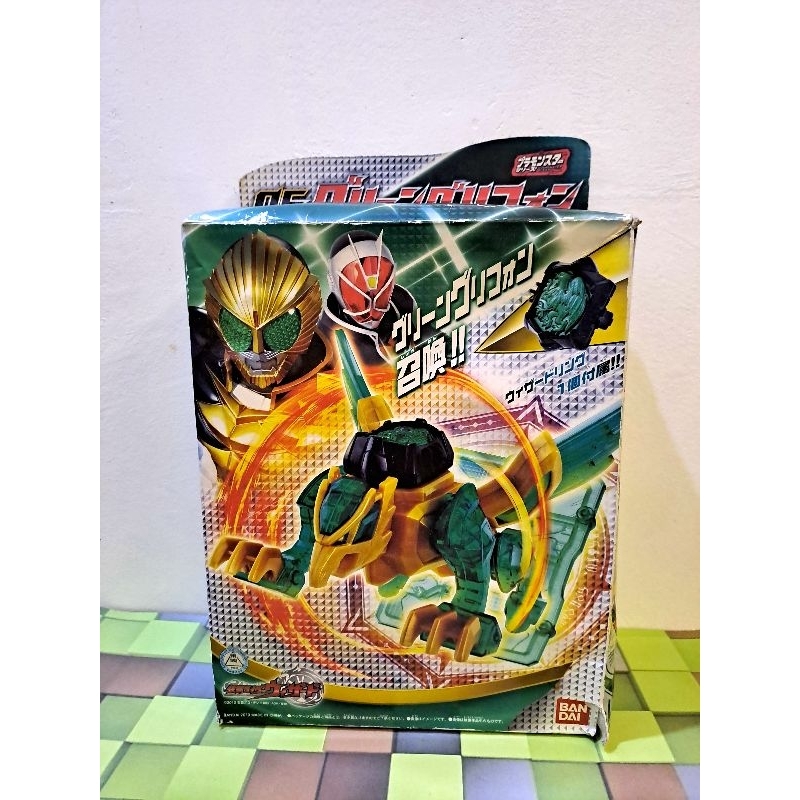 Kamen Rider Wizard series:Pla Monster #05: Green Griffon | Shopee ...