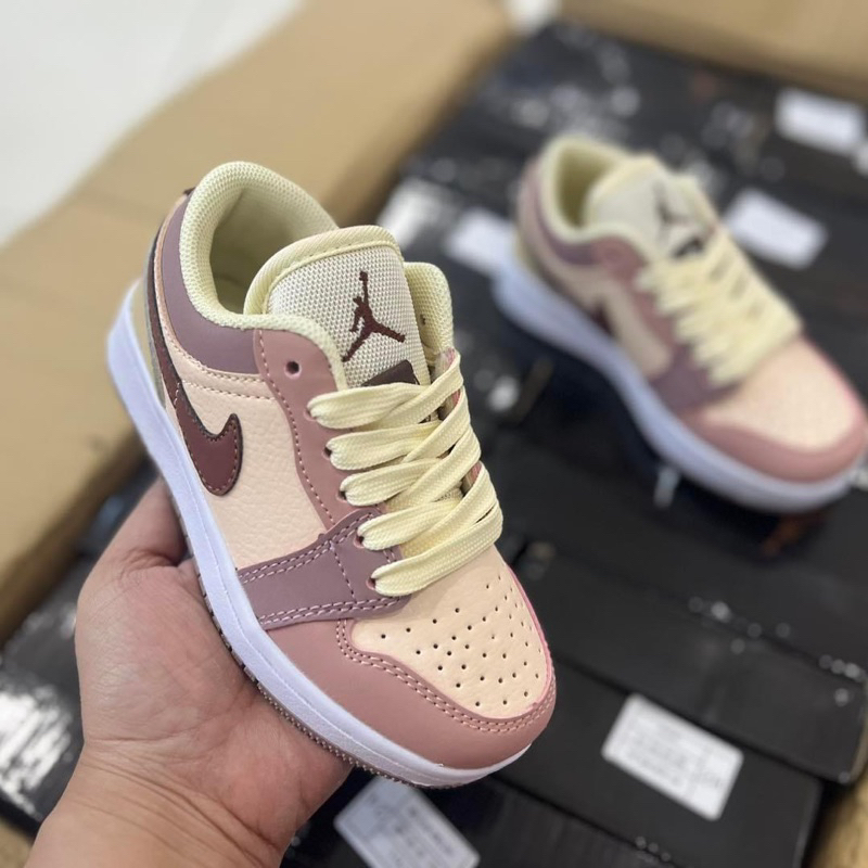 j1 low cut actual photo w/box | Shopee Philippines