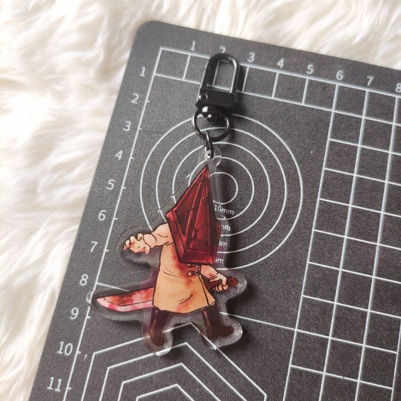 SUGARRUSHSATO Silent Hill acrylic charm keychains Pyramid Head Bubble ...