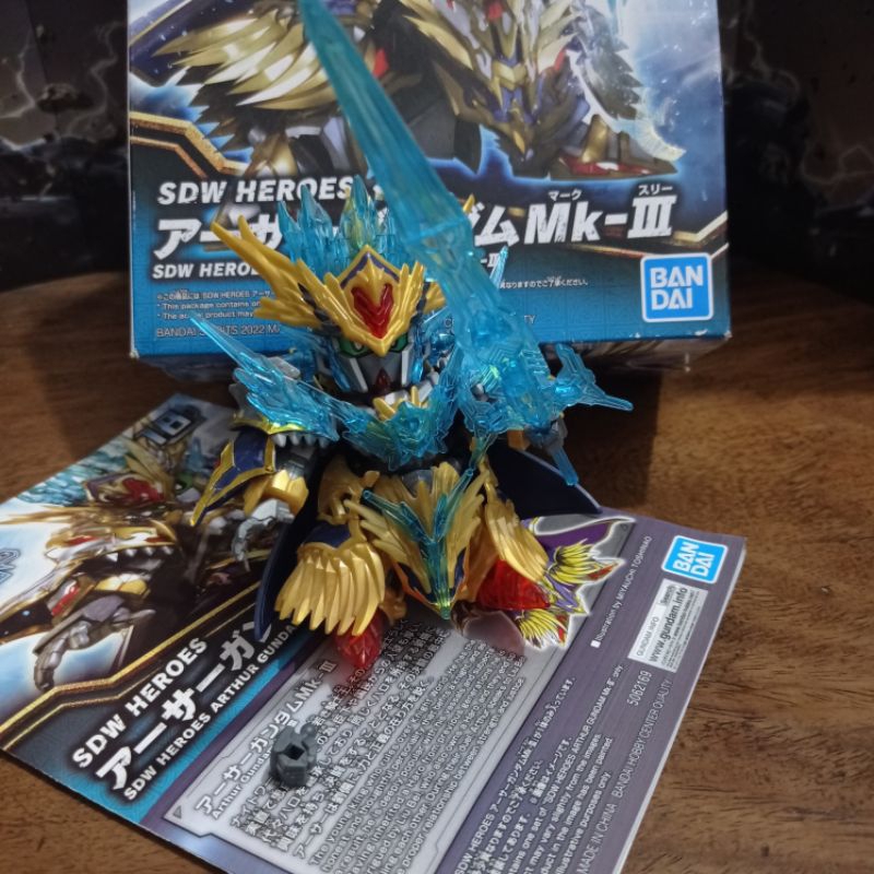 Pre Loved Bandai SDW Heroes Arthur gundam mecha robot model kit toys ...