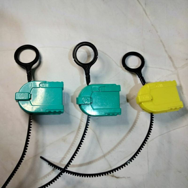 Metal Fight Beyblade Launchers Takara Tomy | Shopee Philippines