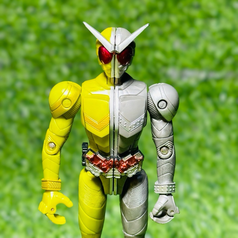 KAMEN RIDER W S.H.Figuarts Kamen Rider Double Luna Trigger Bandai ...