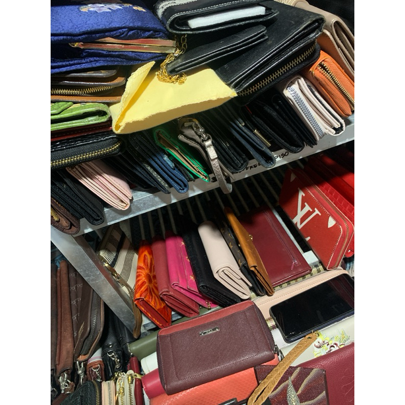 Assorted preloved wallet link | Shopee Philippines