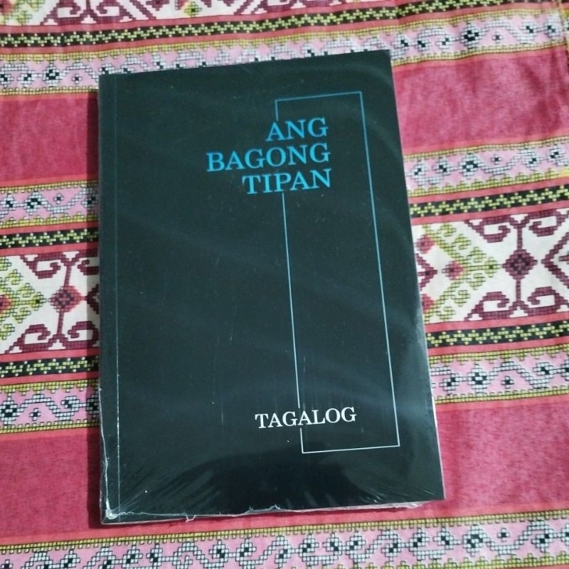 Ang bagong tipan (Tagalog) | Shopee Philippines