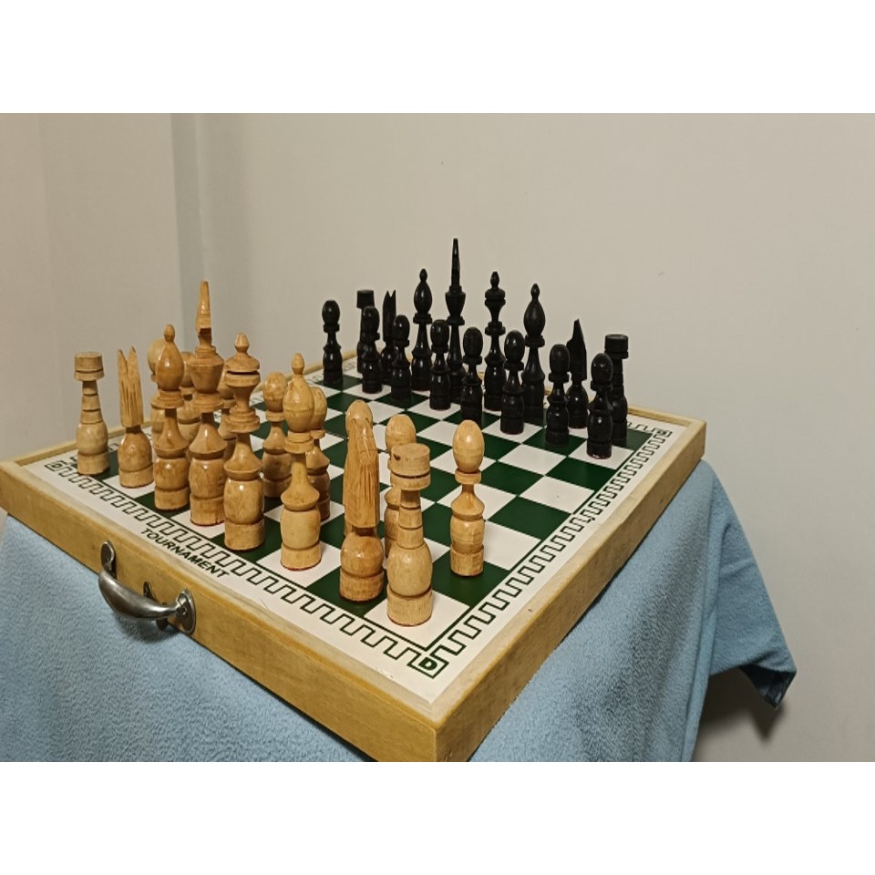 CHESS BOARD, TOURNAMENT, MEDIUM, PETITE, MALENGKE SIZE,SCRABBLE, GAME ...