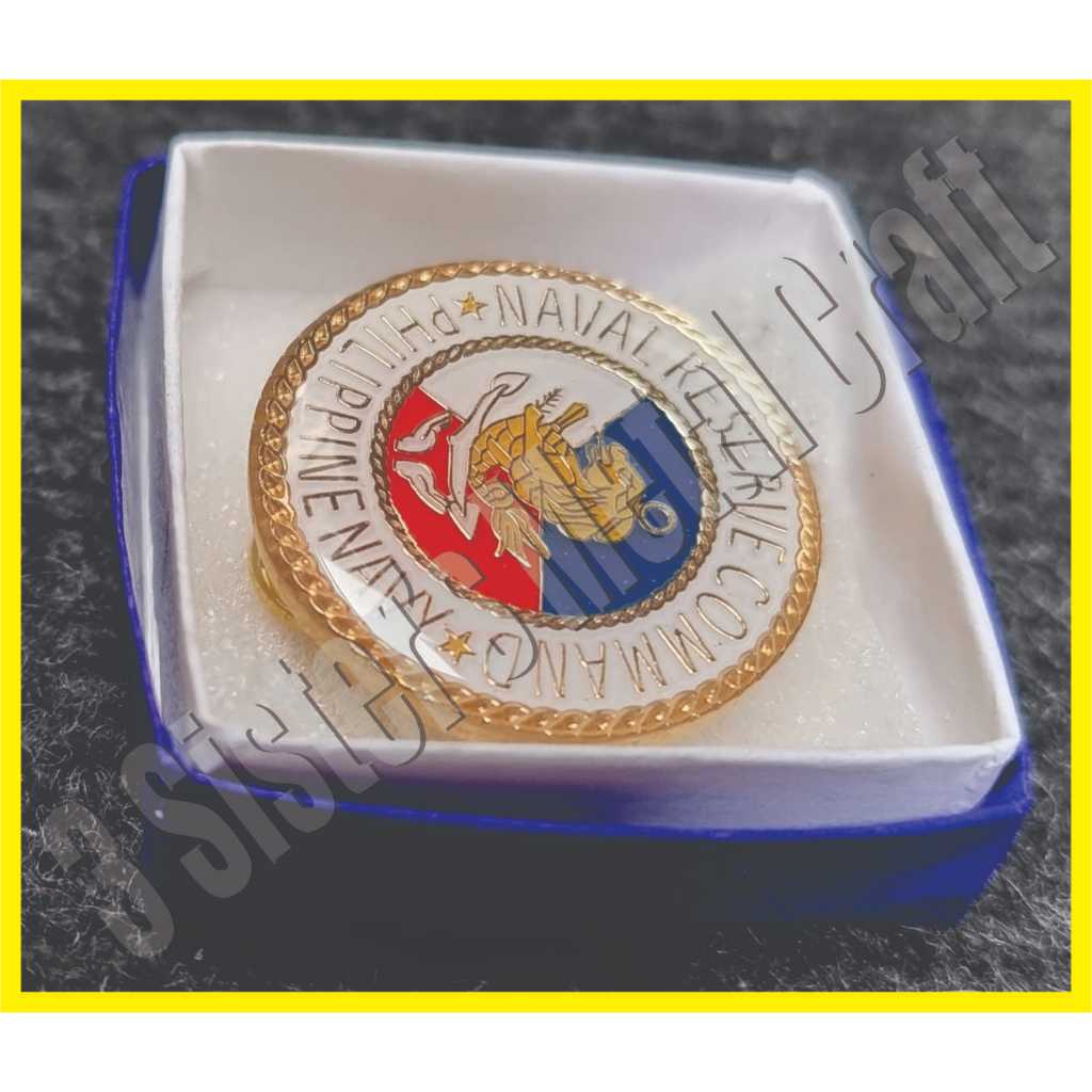 Naval Reserved Command pin, molder type, 3.2cm diameter, with box ...