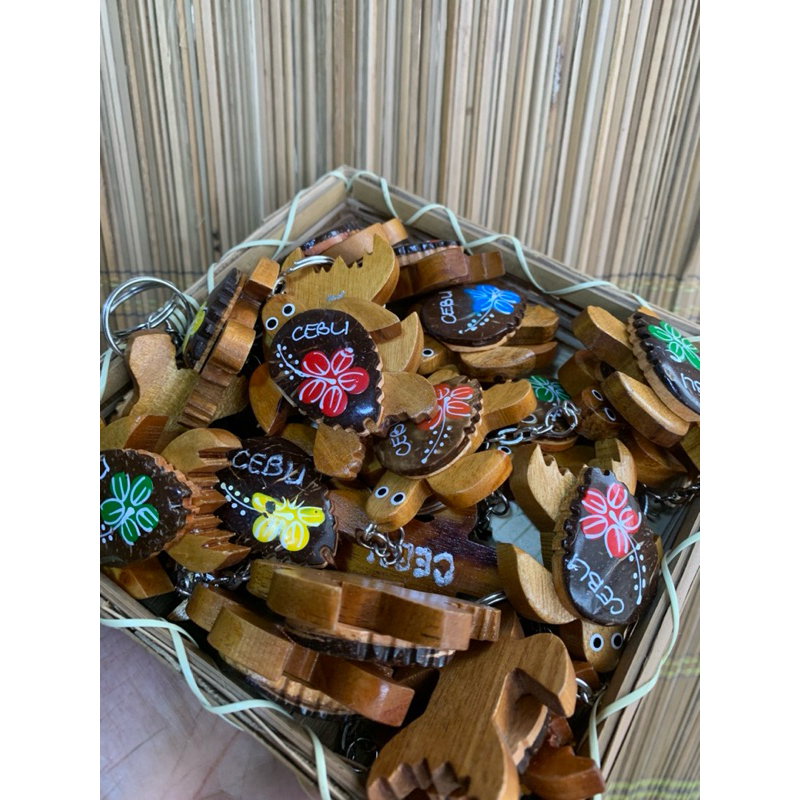 personalized wooden turtle keychain cebu souvenir retail and wholesale ...