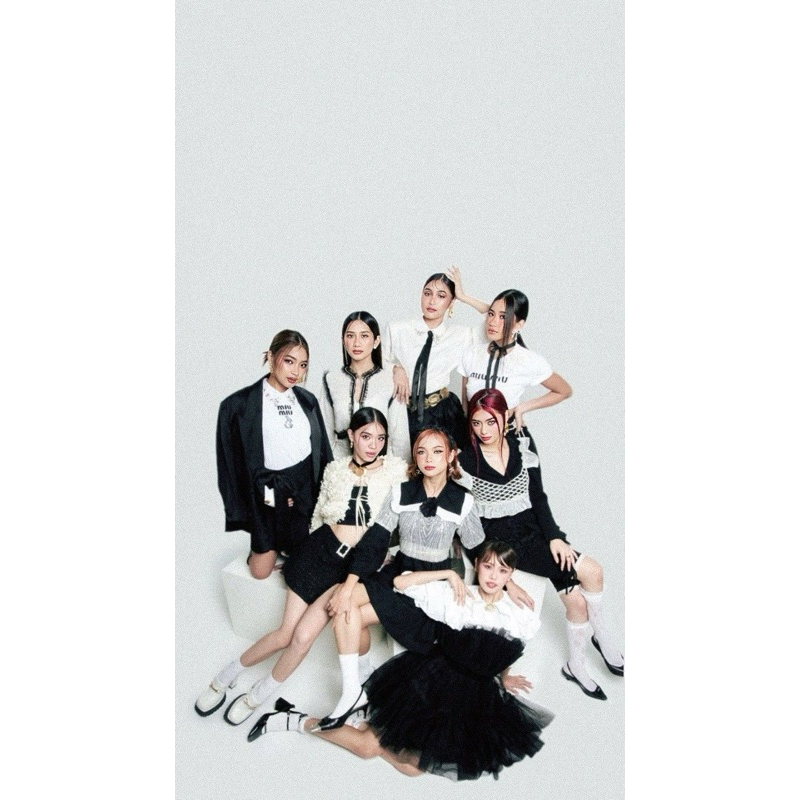 Bini Group Photo Postcards Posters Blooms Bloom Merch Salamin Salamin ...