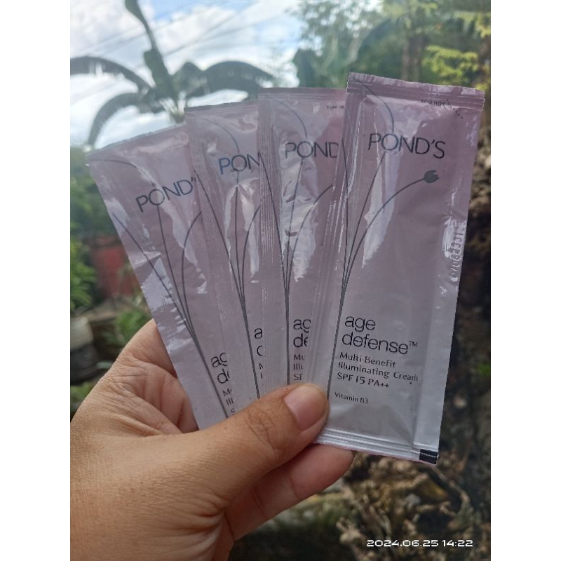 Pond's age defense multi benefit illuminating cream spf15 (4pcsx10g ...