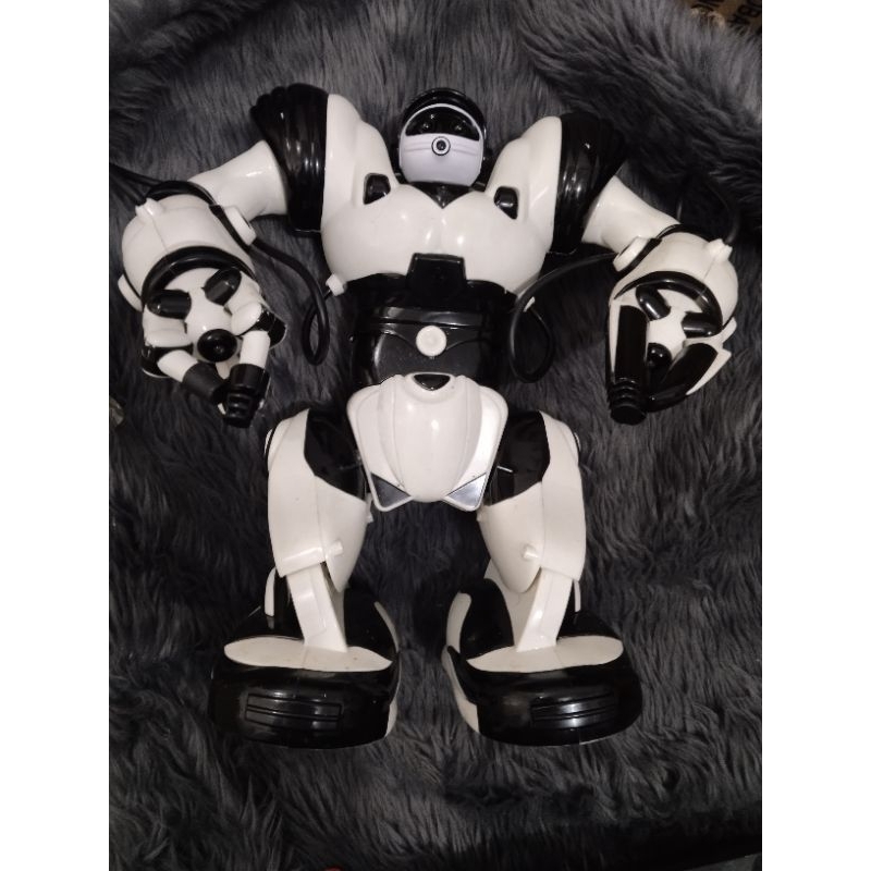 Affordable Affordable WOW WEE WHITE & BLACK ROBOSAPIEN 14" ROBOT WORKS ...
