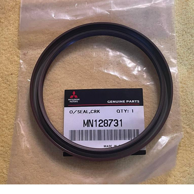 mn128731 rear crankshaft oil seal original mitsubishi montero strada 2. ...