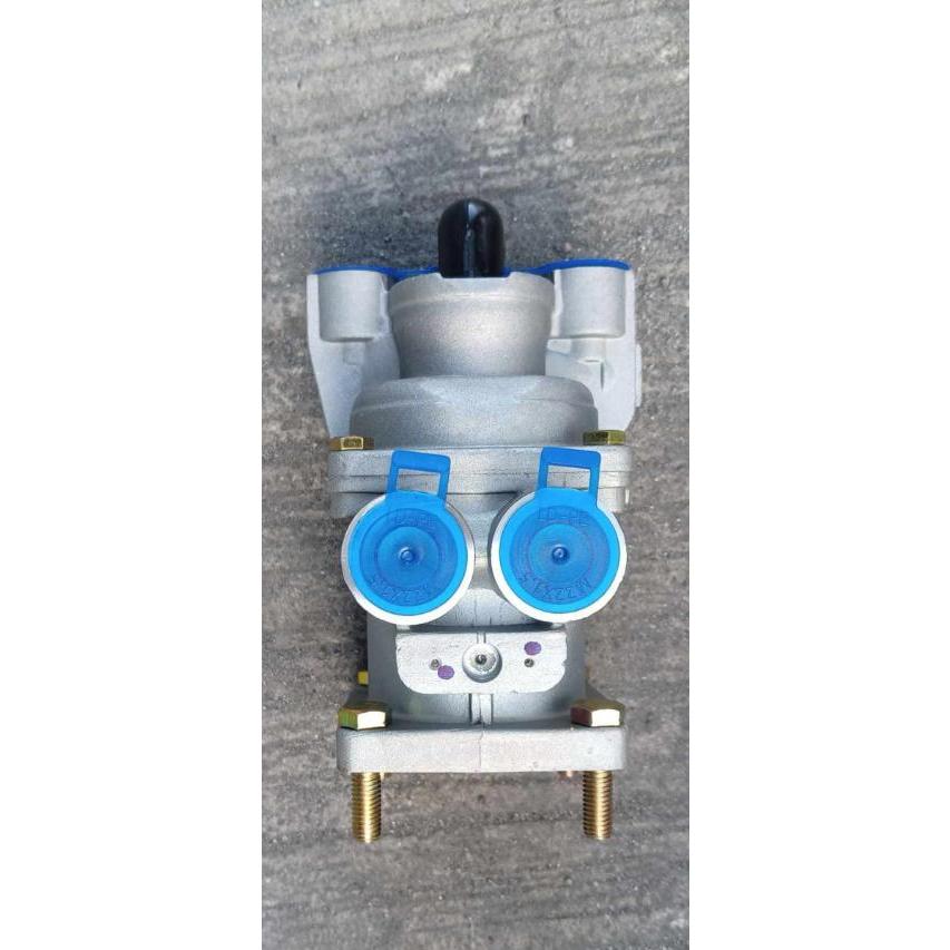 WG9000360520/HW 1PC MASTER BRAKE VALVE (FOOT VALVE) HOWO | Shopee ...