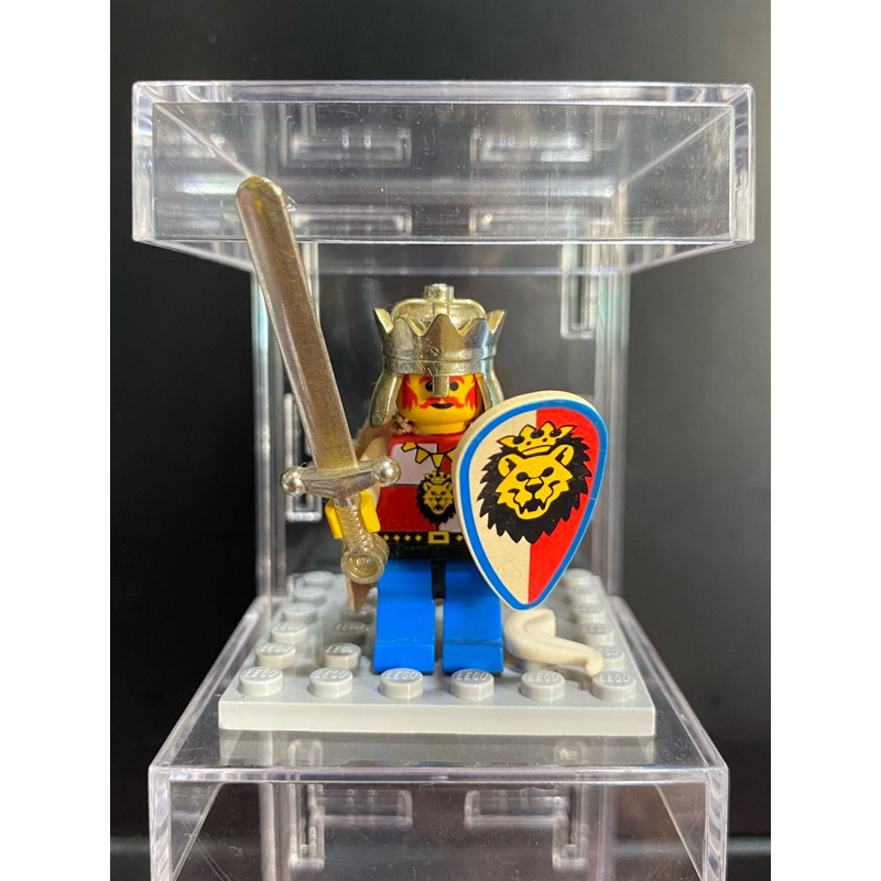 Vintage LEGO minifigure (Castle, Pirates, Dragon Knight, Soldier, Horse ...