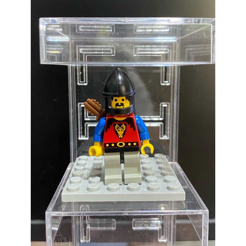 Vintage LEGO minifigure (Castle, Pirates, Dragon Knight, Soldier, Horse ...