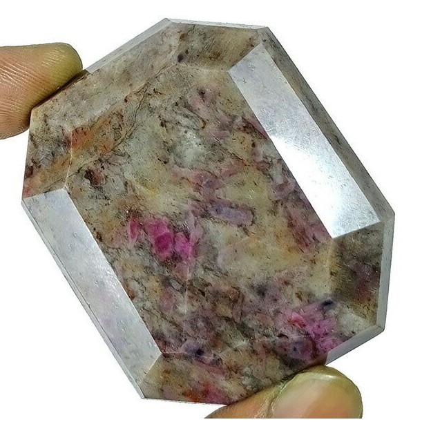 440 Carats NATURAL RUBY in Matrix Crystal 56x47x17mm Madagascar Big ...