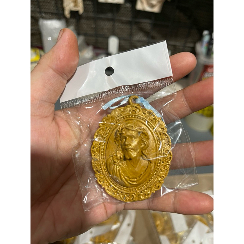 jesus18 pcs ( medal resin made) | Shopee Philippines