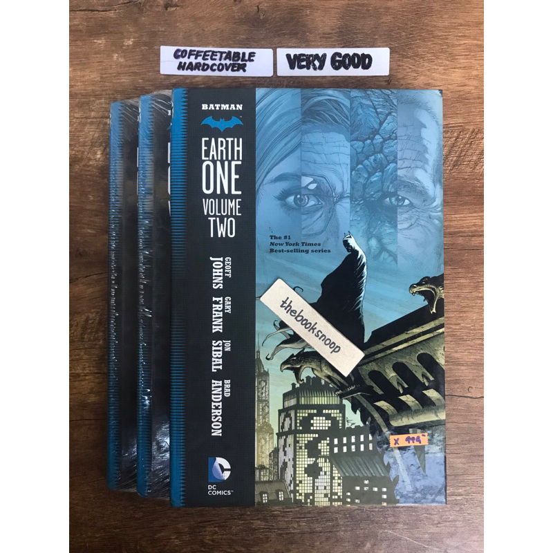 Batman: Earth One Vol. 2 DC graphic novel | Shopee Philippines