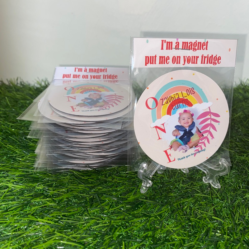 REF MAGNET CIRCLE SOUVENIR BIRTHDAY CHRISTENING BAPTISM DEDICATION ...