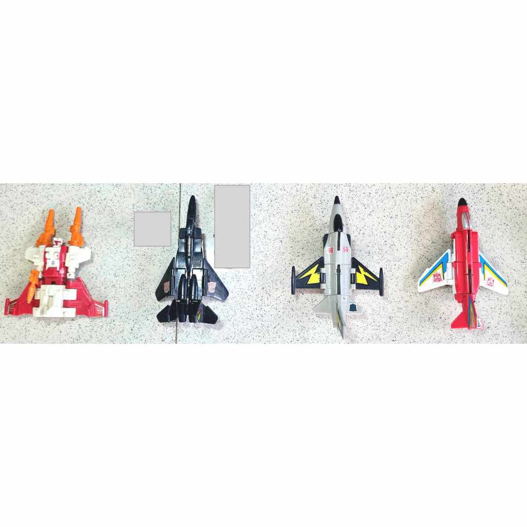 {GOT} Transformers G1 Strafe (Complete) Air Raid Sky dive Fire Flight ...