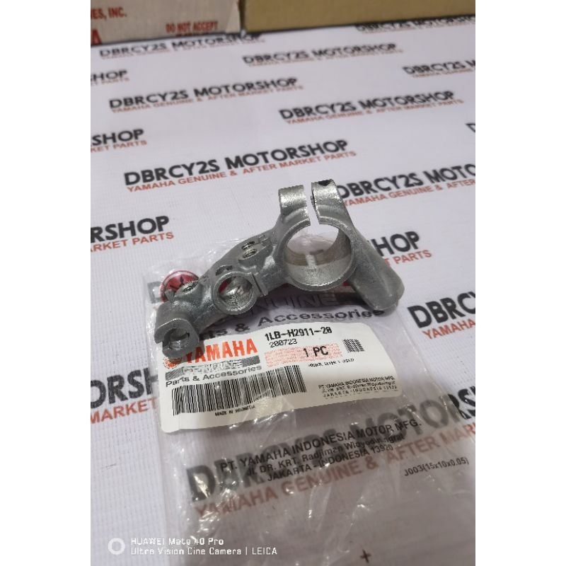 YAMAHA GENUINE HOLDER LEVER 1 MIO I 125/GEAR/GRAVIS/SOUL GT/FAZZIO/AEROX/MXI 125 (1LB H2911 20 ...