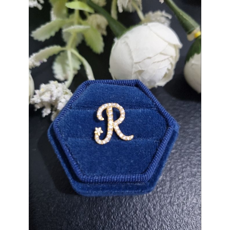 18k ygold letter R pendant (M1312) | Shopee Philippines
