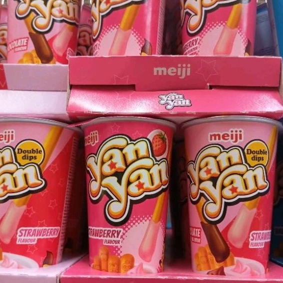 Meiji Yan Yan Biscuit Snack Strawberry 44g | Shopee Philippines