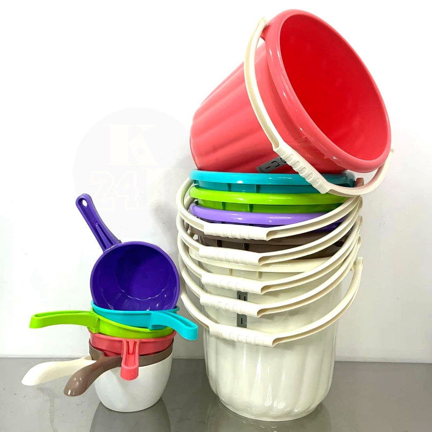 Set of 2 UNIK Colorful Showerbath Set / Set of Plastic Pail and Dipper ...