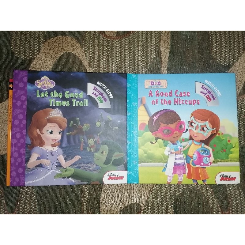 Disney Junior: Princess Sofia and Doc McStuffins Watch Along Storybook ...