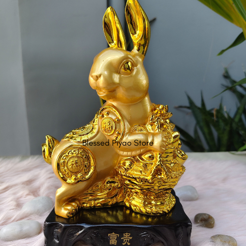 Lucky Rabbit with Money Pot Year of the rabbit attract good fortune ...