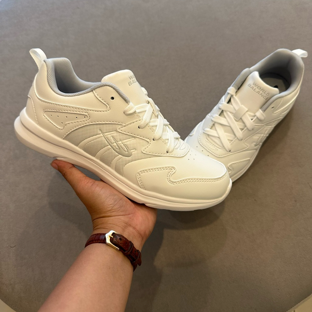 WORLD BALANCE ADAPT TRAINER | Shopee Philippines