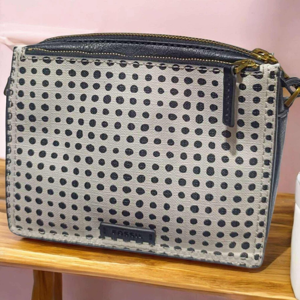 FOSSIL DOT 2-in-1 Convertible Bag – Sleek & Versatile | Shopee Philippines