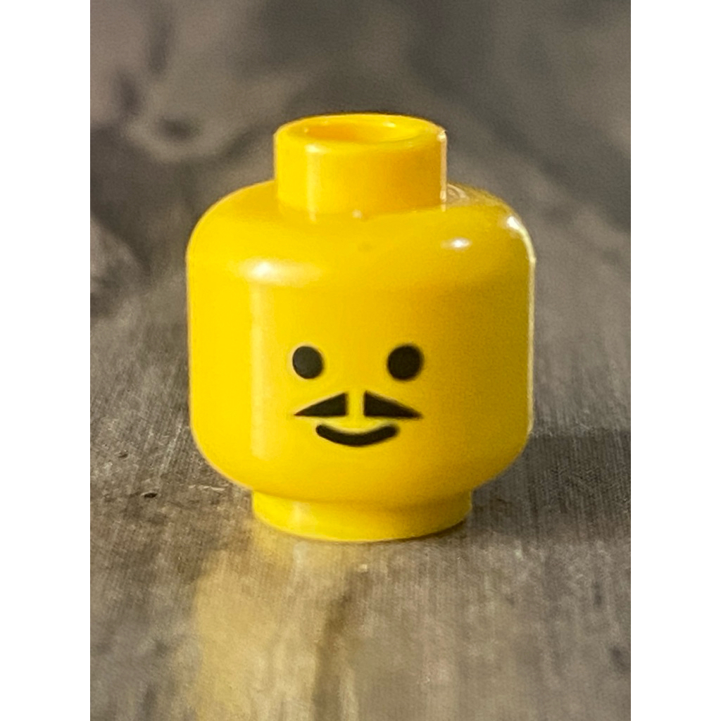 LEGO Minifigure, Head - Standard Grin with Pointed Moustache Pattern ...